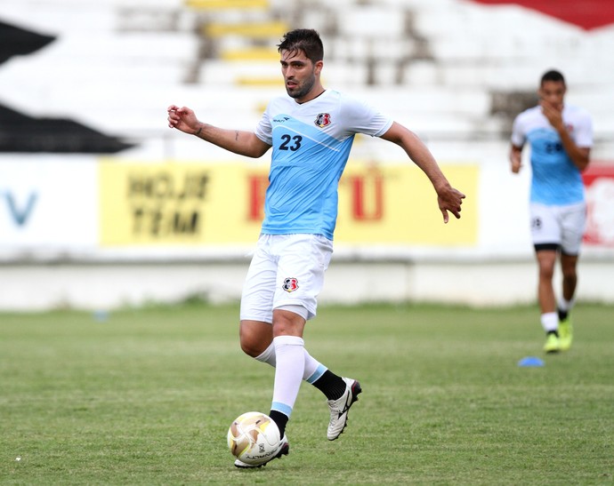 De volta ao time titular, Sacoman vê duelo com CRB decisivo para o Santa