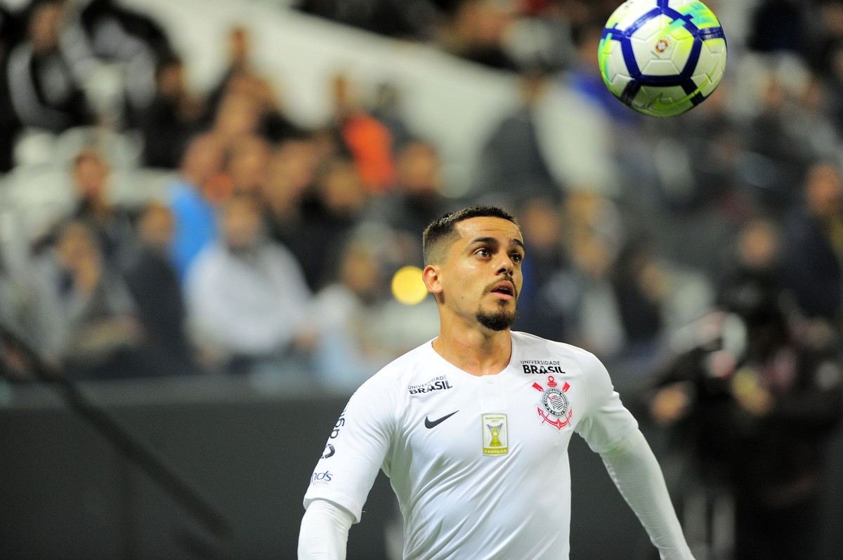 Veja como Fagner transformou "trágico" 2018 no Corinthians em melhor ...