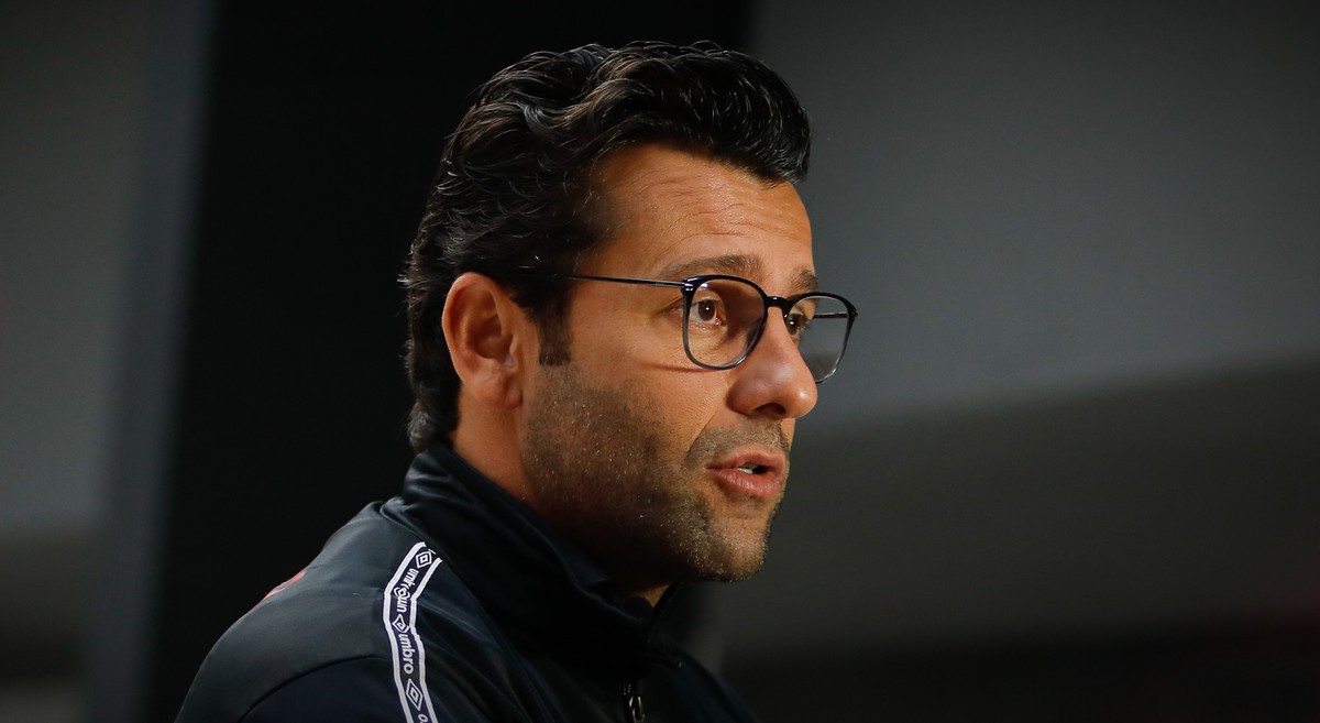 Ídolo como lateral, Alberto encara resistência na volta ao Athletico ...