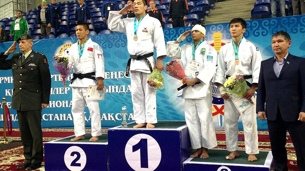 Victor Penalber e Flávia Gomes garantem ouro no Mundial Militar ...