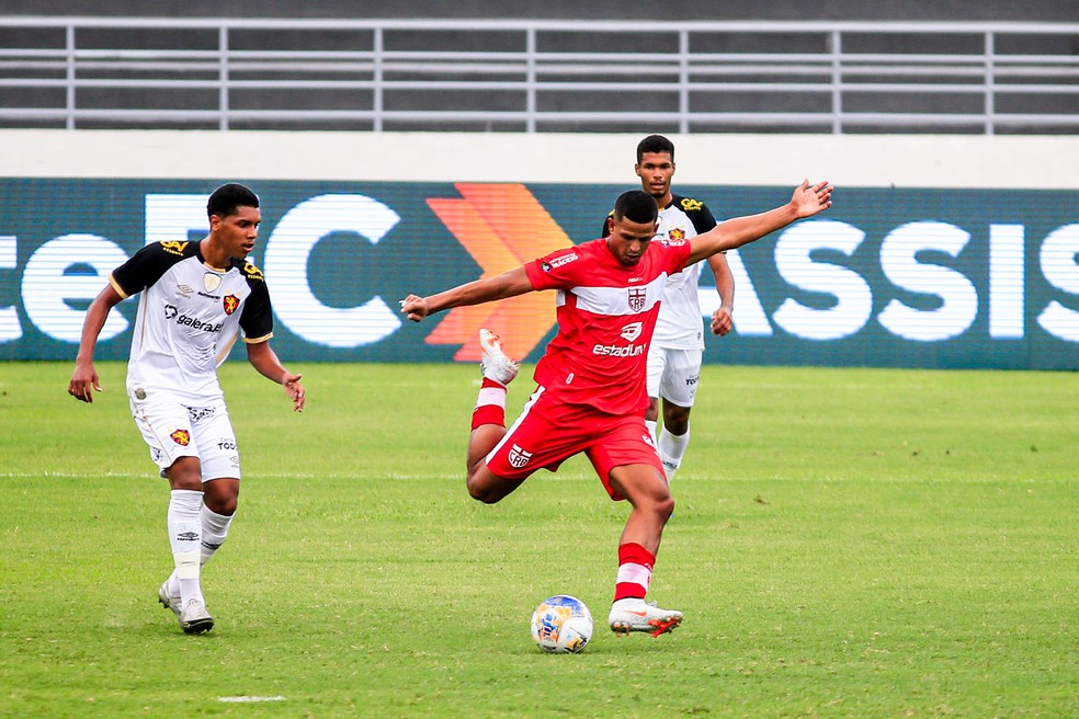 Thiago Paes fala sobre renovação de contrato de Lucão: "Negociando"
