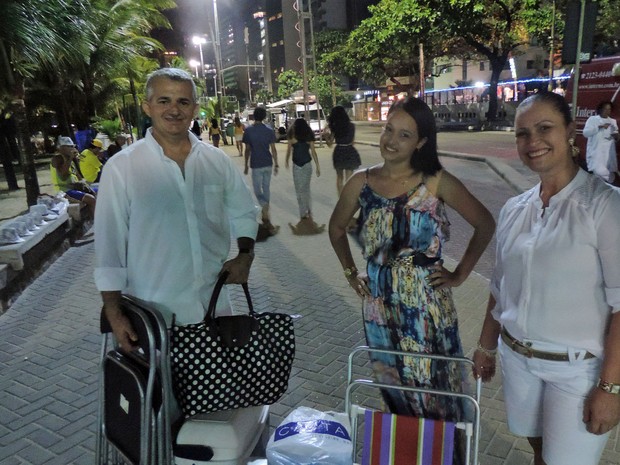 G1 - Famílias chegam cedo para curtir a festa da virada na Zona Sul do ...