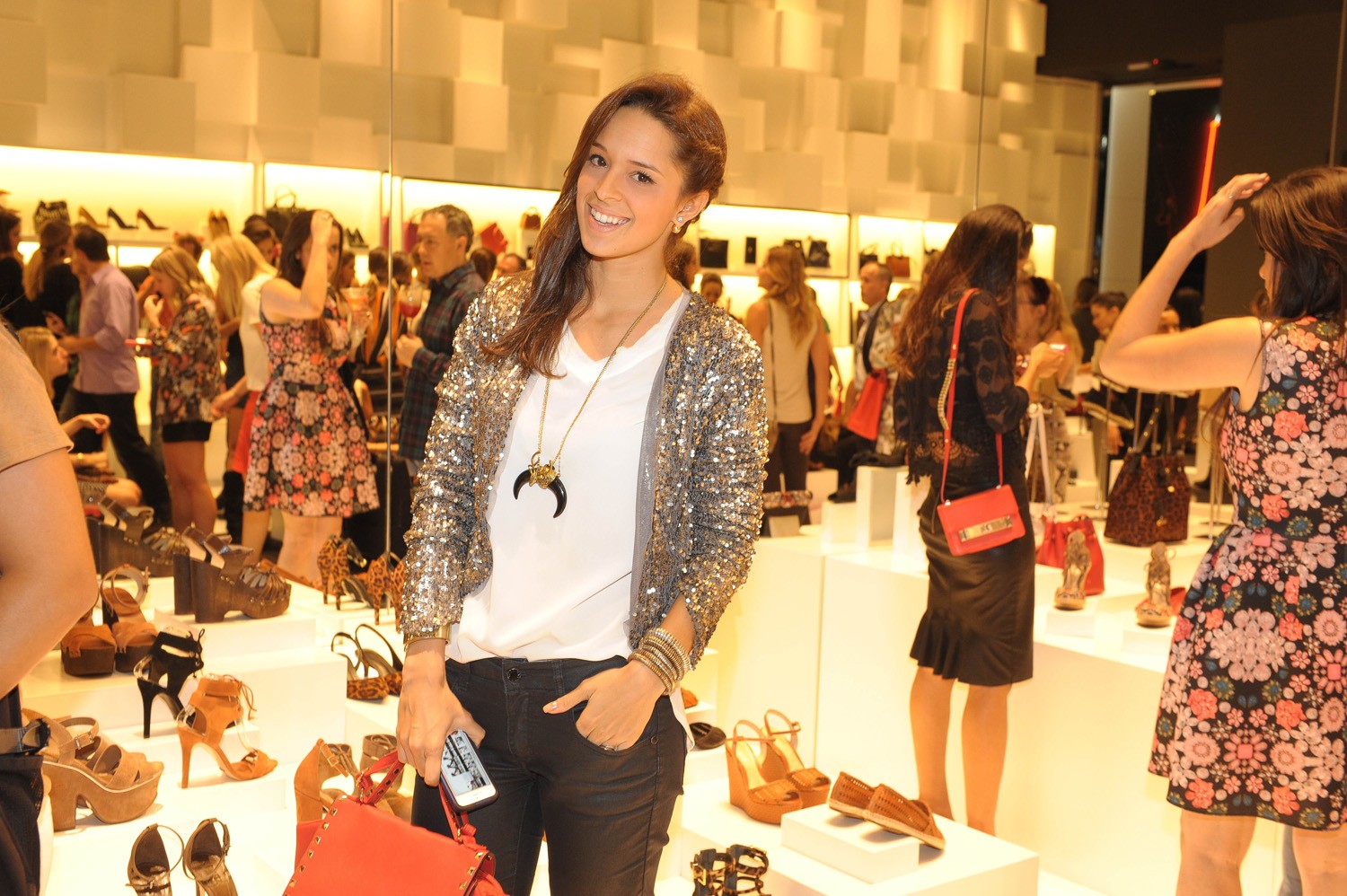 Schutz arma evento tecnológico para lançar acessórios de inverno 2015 ...