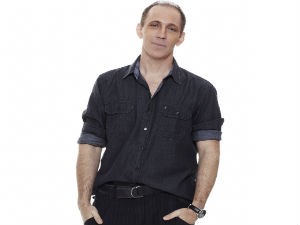 G1 - Sambô faz show em São José e fala sobre sucesso, preconceito e ...