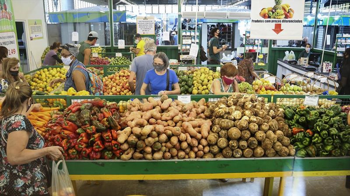 Preço do quilo de frutas e hortaliças passa para R$ 2,89 nos Sacolões ...