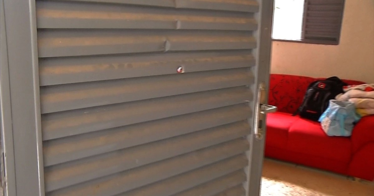 G1 - Corpo de adolescente baleado em assalto em cidade de MT é enterrado - notícias em Mato Grosso