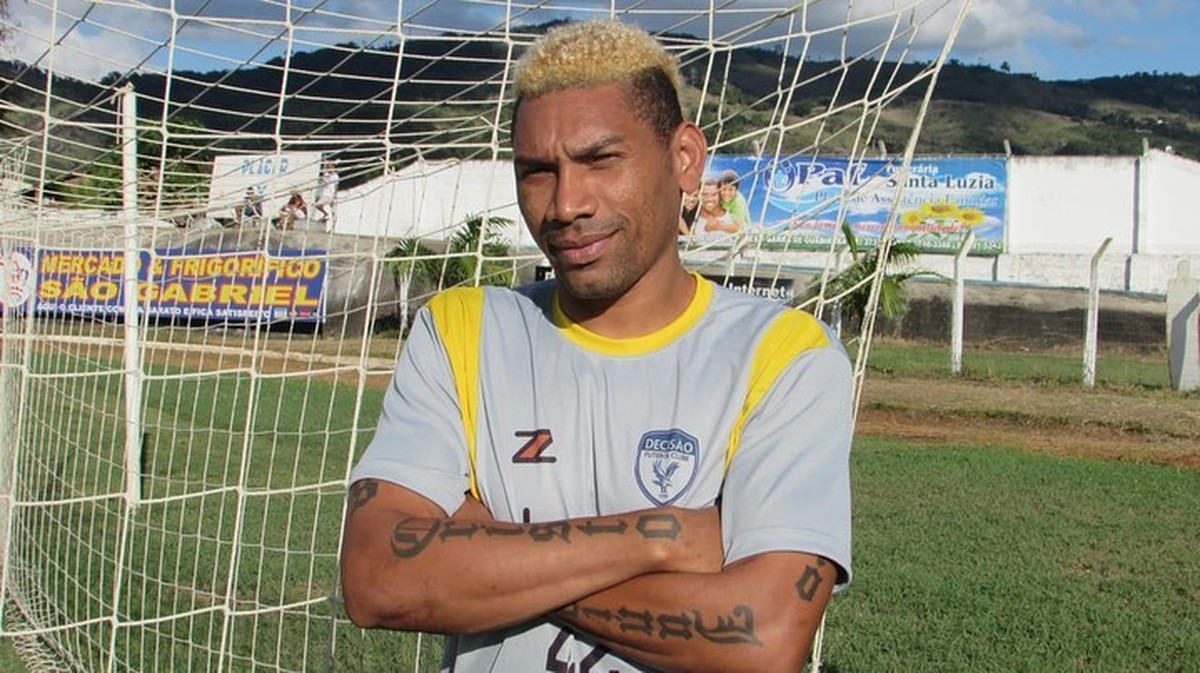 Sem clube, Flávio Caça-Rato vive dificuldade por paralisação no futebol ...