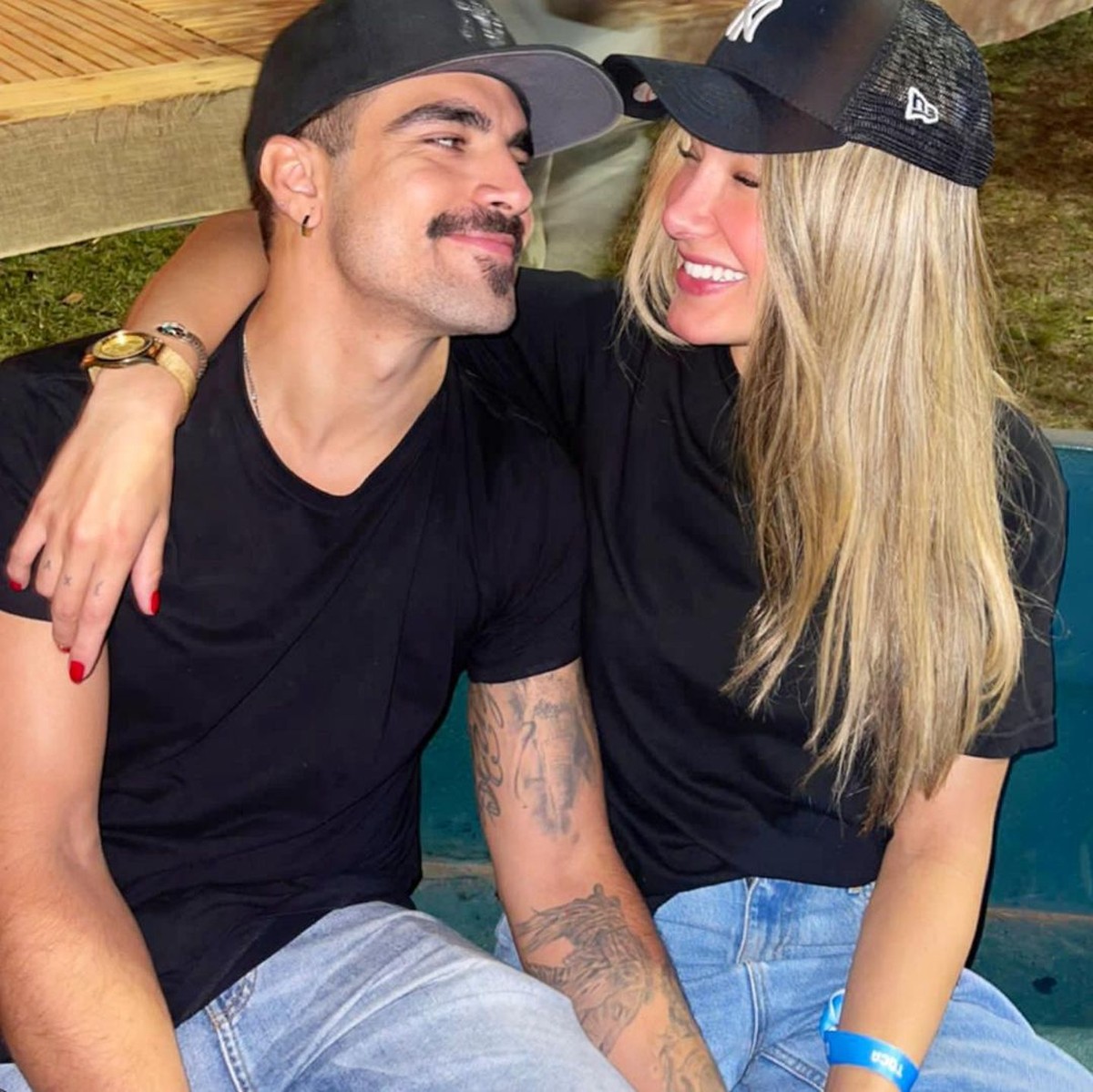 Daiane de Paula posta com Caio Castro e ator se declara: "Amo tanto ...