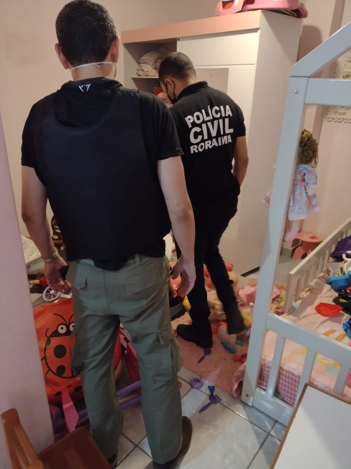 Três Homens São Presos Em Operação De Combate à Pornografia Infantil Em