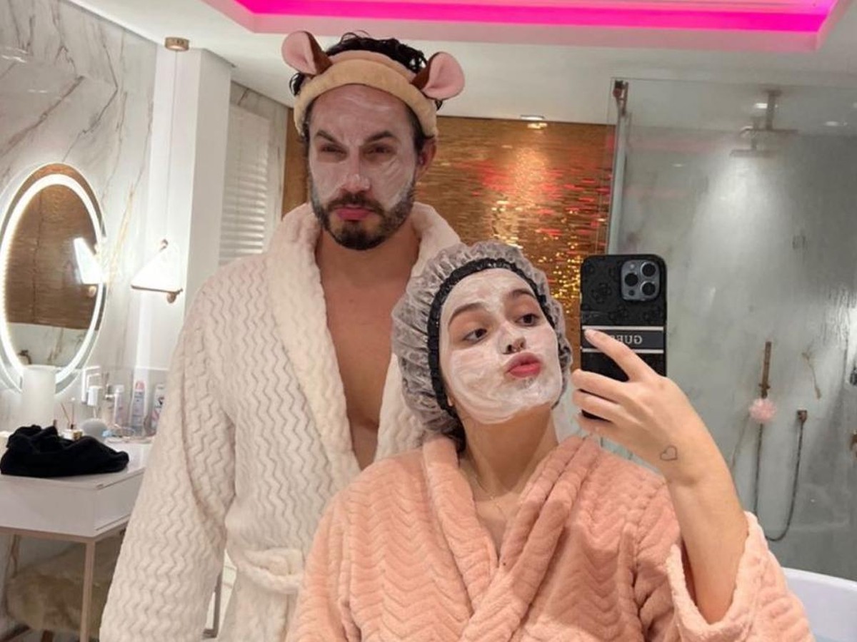 Viih Tube e Eliezer fazem SPA noturno em casa: "Chique" | Notícias | Quem