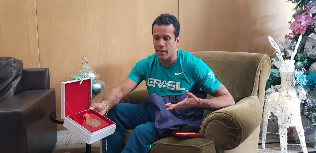 Ainda sem vaga garantida, Bruno Lins diz que ganhou tempo com adiamento das Olimpíadas | al | ge