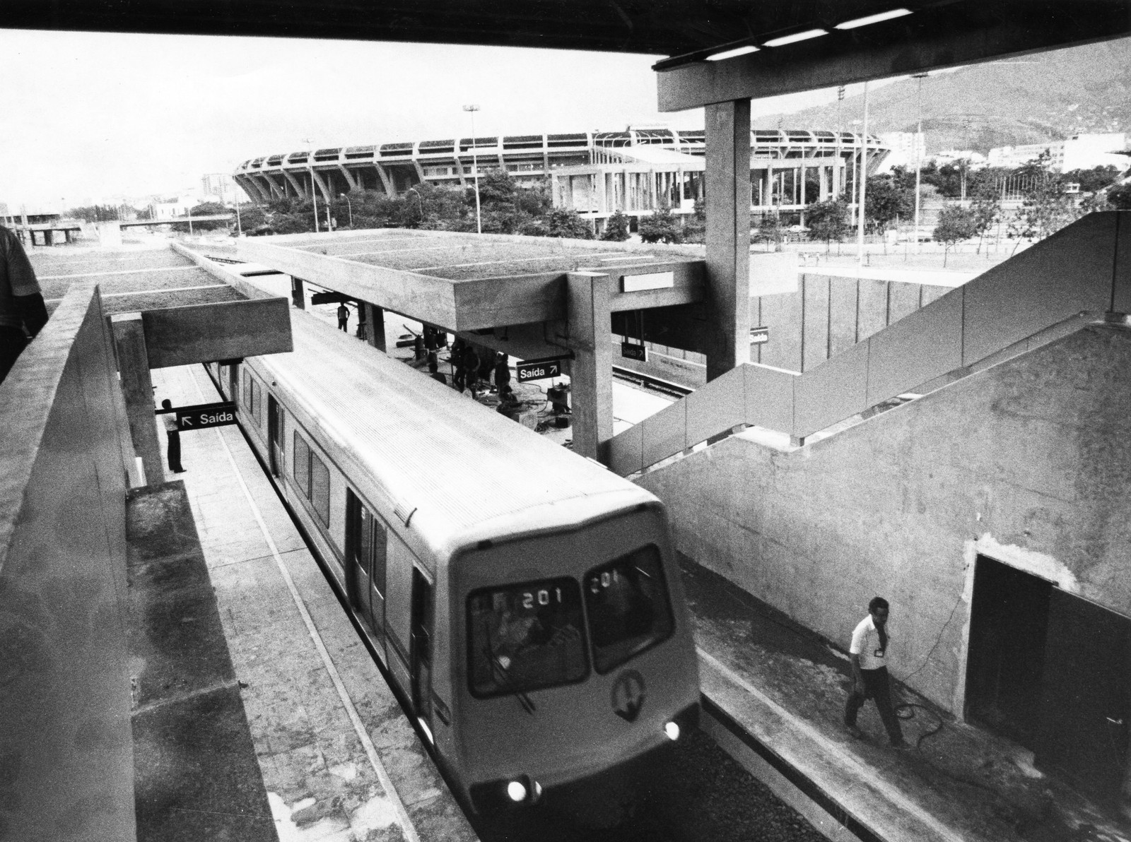 Nos 25 anos da concessão, metrô prevê expansão da Linha 2 para chegar à ...