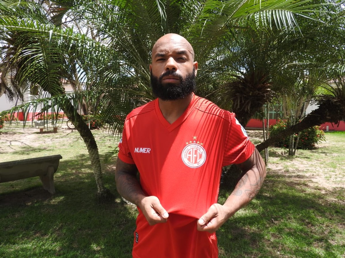 Lateral-esquerdo Tiago Costa reforça o América-RN na sequência da Série ...