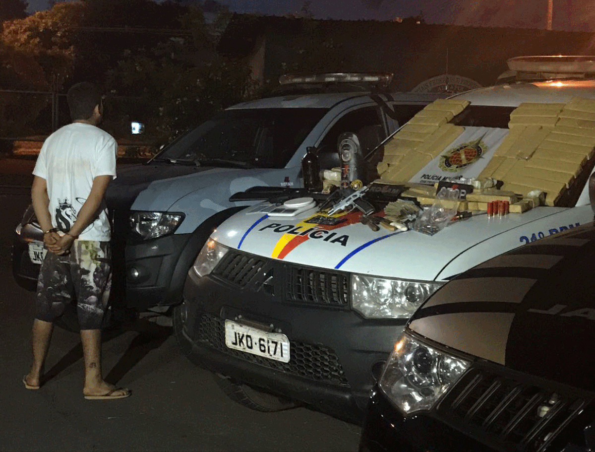 Dupla Suspeita De Tráfico De Drogas E Assalto A Bancos é Presa No Df