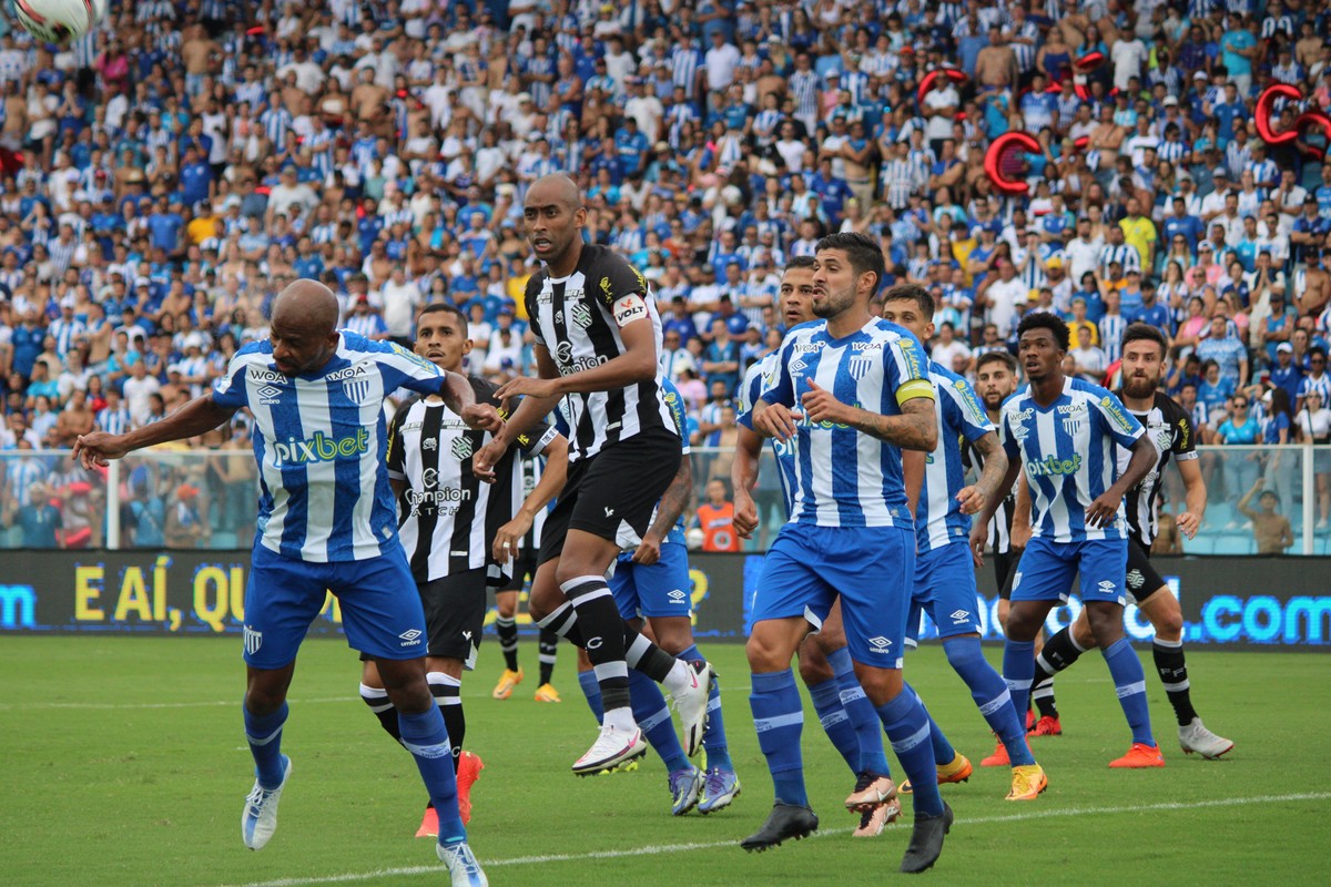 Maurício resume goleada do Figueirense para o Avaí: "Tudo deu errado ...
