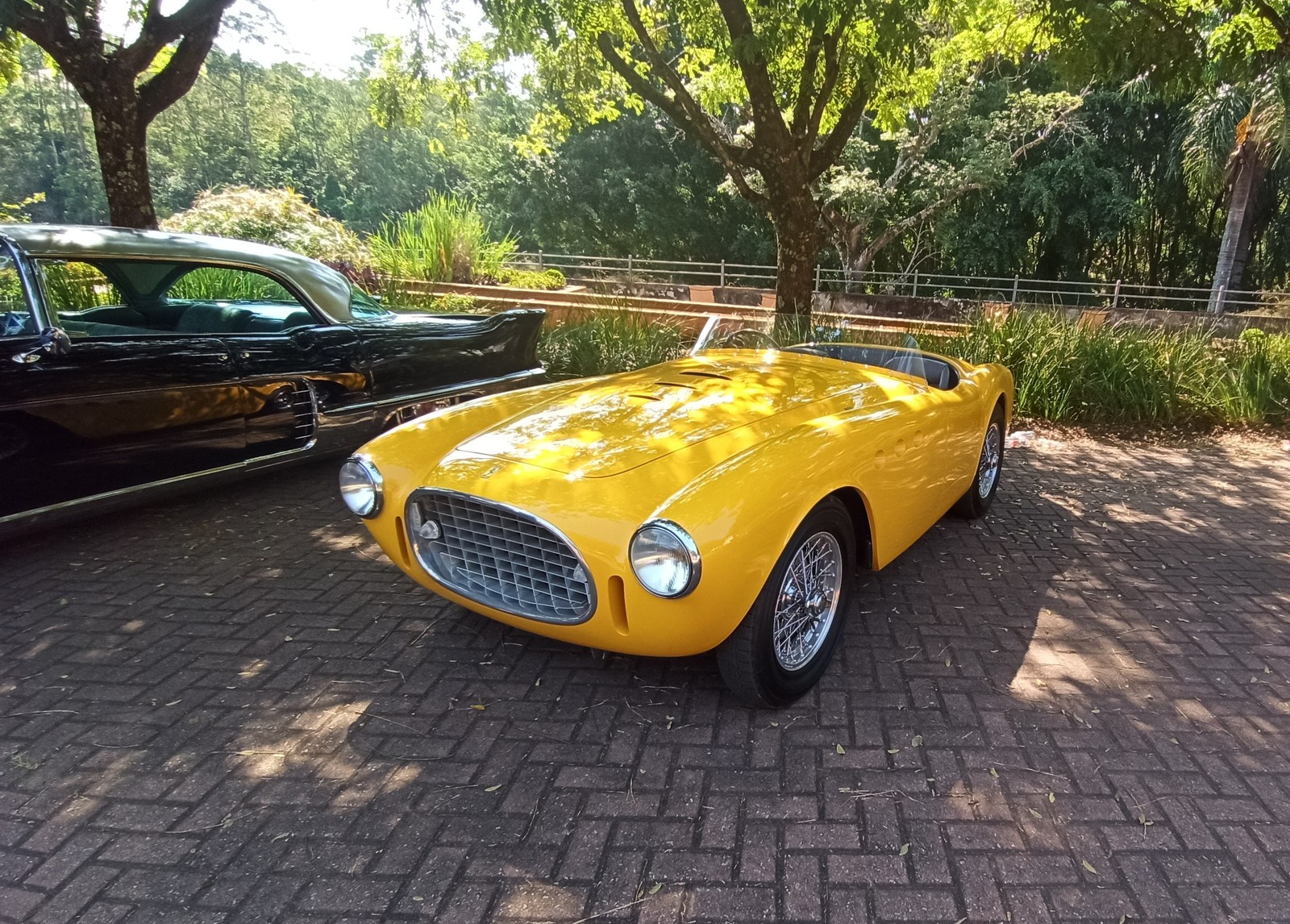 Encontro de carros antigos reúne mais Ferrari do que Fuscas e Opalas ...