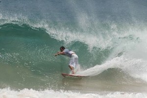 Raoni Monteiro desbanca americano na abertura da segunda fase do WQS ...