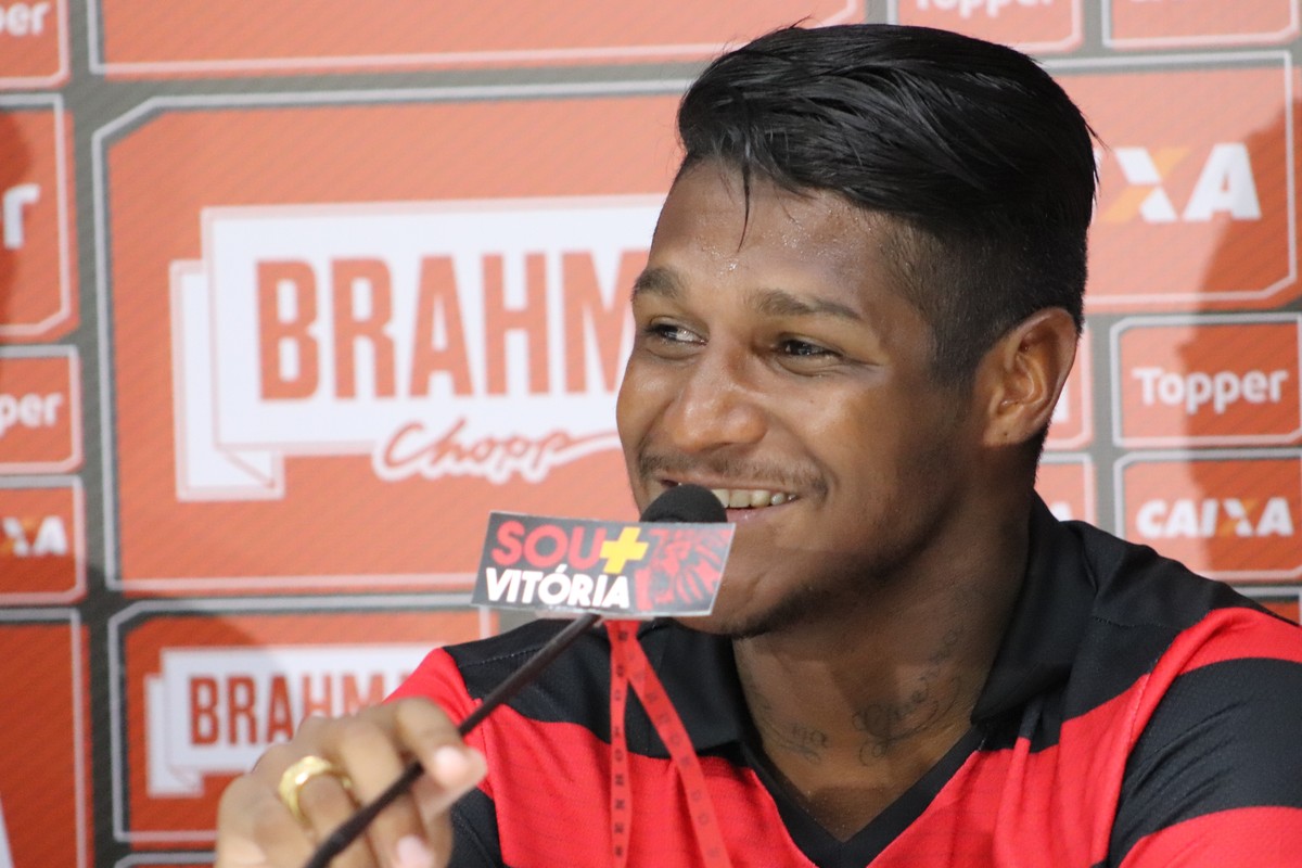 Infância no lava-jato e aval de Vanderson: Vitória apresenta Rodrigo ...