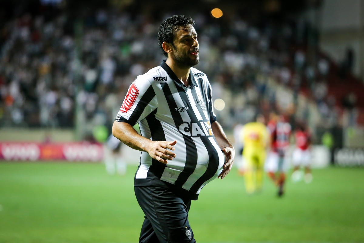 De bem com as redes, Fred celebra nova paternidade e revela o 1º ...