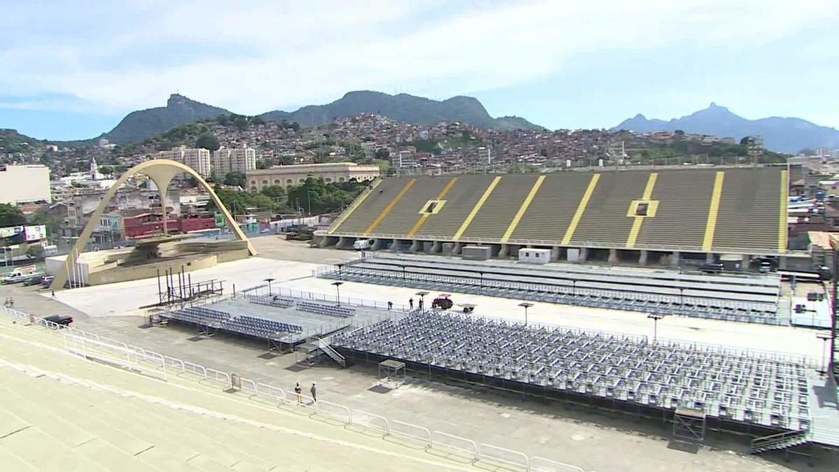 Sambódromo do Rio recebe obras para cumprir exigências, a menos de 50 ...