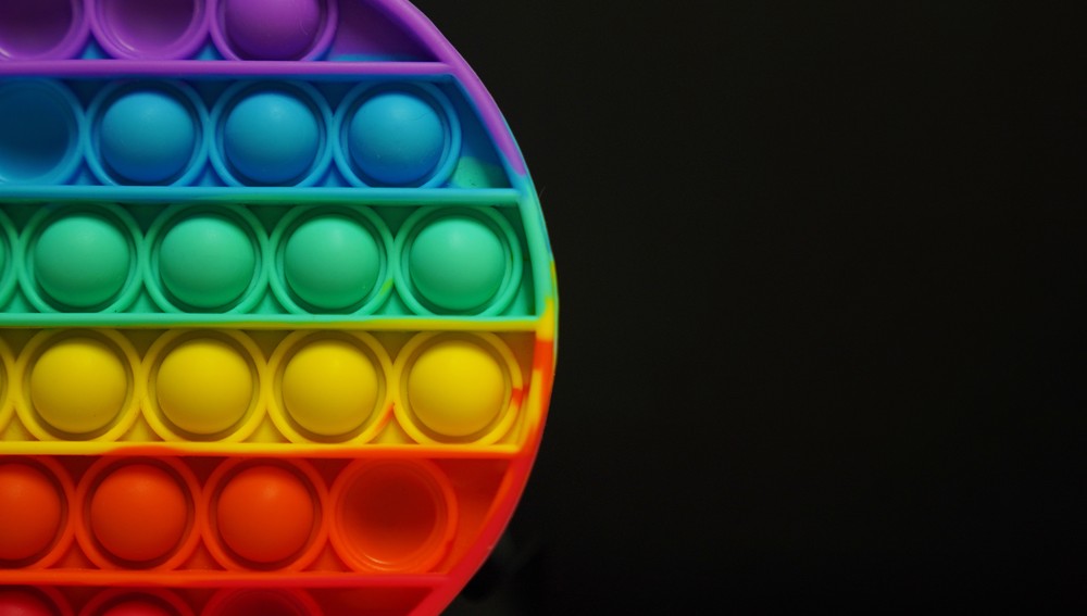 ‘Pop it’: Conheça o brinquedo que virou febre entre as crianças; saiba ...