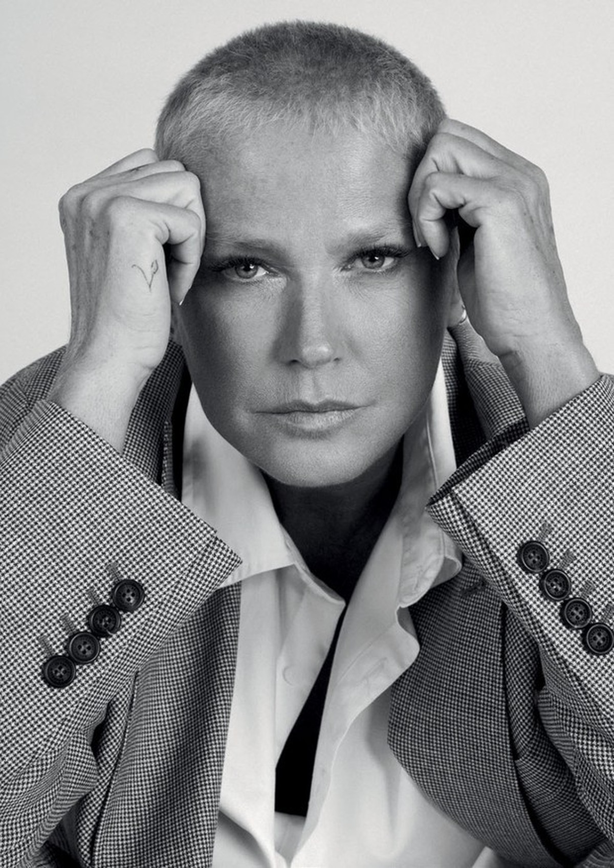 No auge dos 60 anos, Xuxa celebra fase 'sem filtro' | Sua Idade | Vogue
