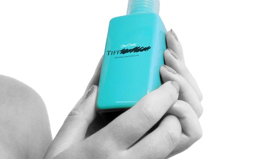 Após décadas, agora você pode comprar o azul Tiffany e usar onde quiser ...