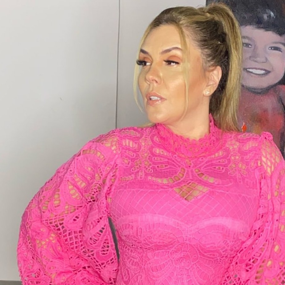 Em tratamento contra câncer, Simony faz alerta: "Exames estão em dia ...