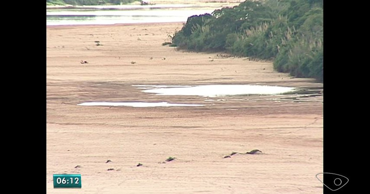 G1 - Seca afeta o Rio Doce após período de lama da Samarco em Colatina ...