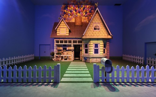 'Mundo Pixar' proporciona nostalgia em exposição imersiva - Quem | QUEM ...