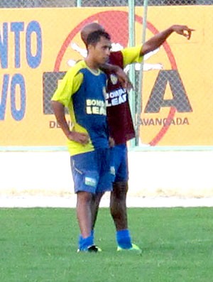 Do banco e de muletas, Cassaco dá fórmula para Galo surpreender Flu ...