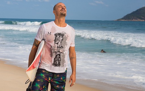 Paulo Vilhena fala sobre Thaila Ayala e diz estar solteiro: 