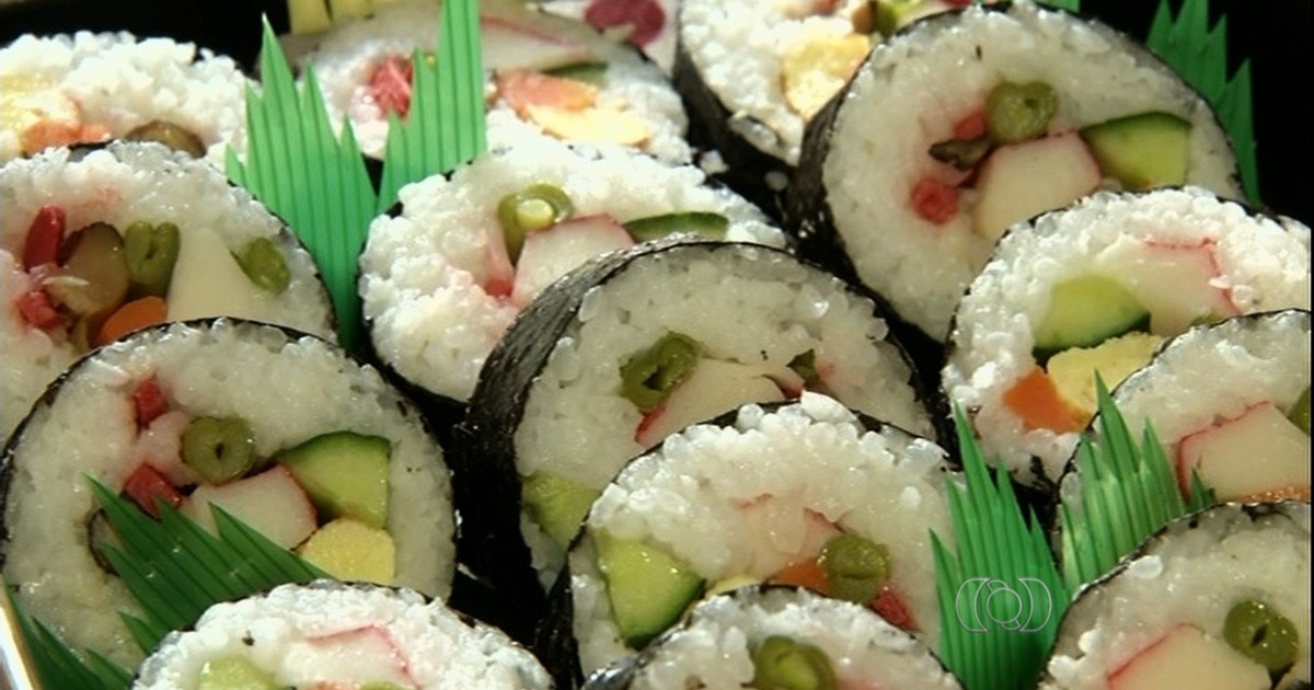 G1 - Aprenda como fazer as receitas orientais de 'Sushi' e 'Yakissoba ...