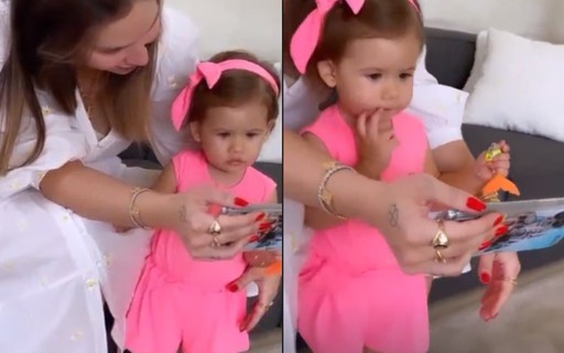 Poliana Rocha mostra a Maria Alice um vídeo de Leonardo cantando: “Ama ...
