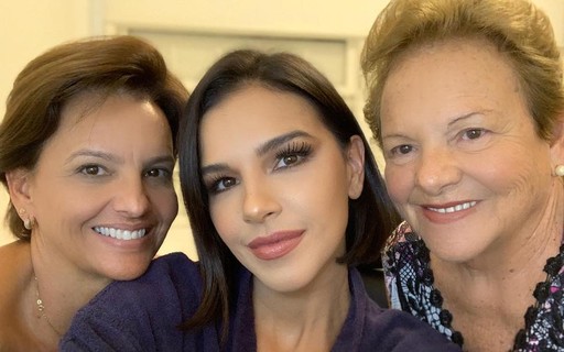 Em foto rara, Mariana Rios aparece ao lado da mãe e da avó - Revista ...