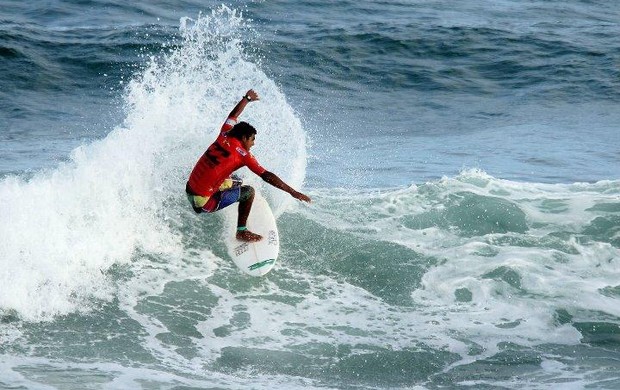 Novo nome do surfe, Samuel Igo fala de conquistas e de origem na ...