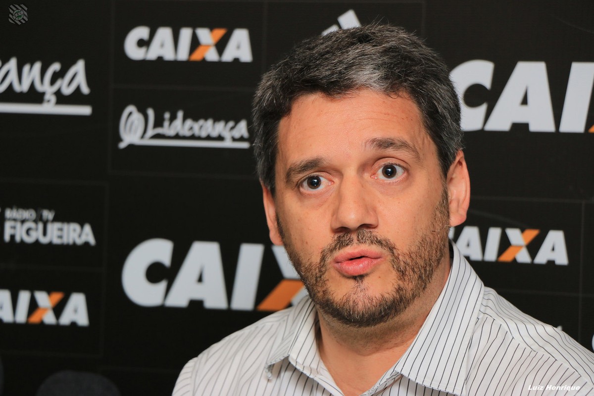 Figueirense demite o diretor de futebol Felipe Faro | figueirense | ge