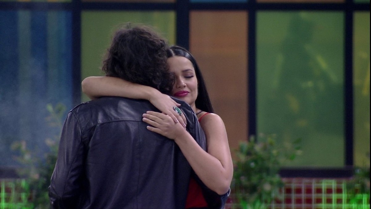 Fiuk se emociona ao ouvir 'Dancing On My Own' no BBB21, e Juliette ...