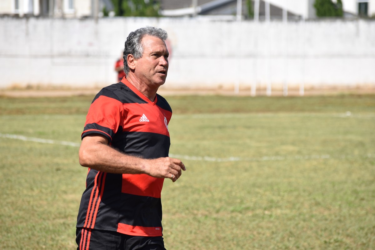"Deus da Raça", Rondinelli visita torcida do Flamengo em Uberaba ...