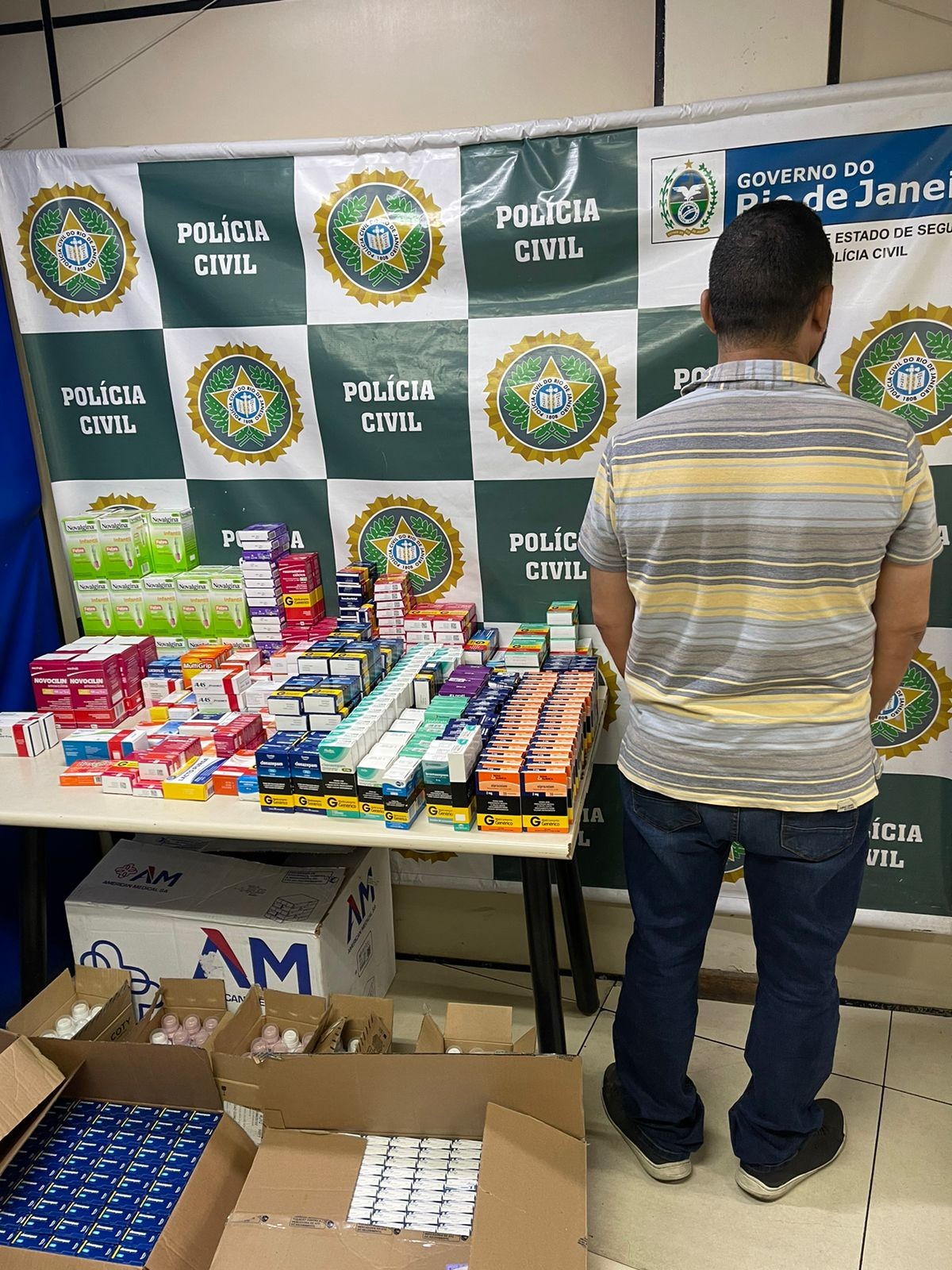 Dono De Farmácia é Preso Em Flagrante Por Receptação De Remédios