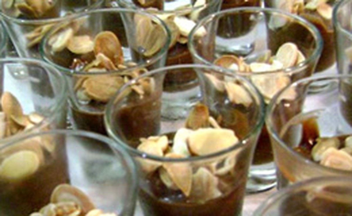 Verrine de chocolate com gengibre e amêndoas | Natal | Receitas