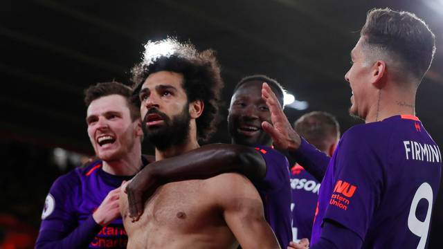 Salah Marca Firmino Dá Assistência E Liverpool Vence O Southampton