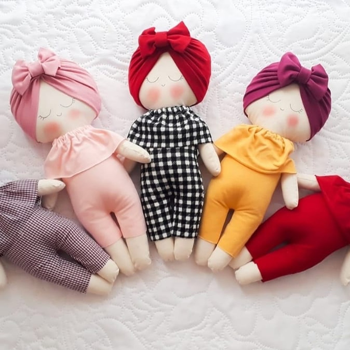 Enfermeira que venceu o câncer ajuda projeto para a doação de bonecas ...