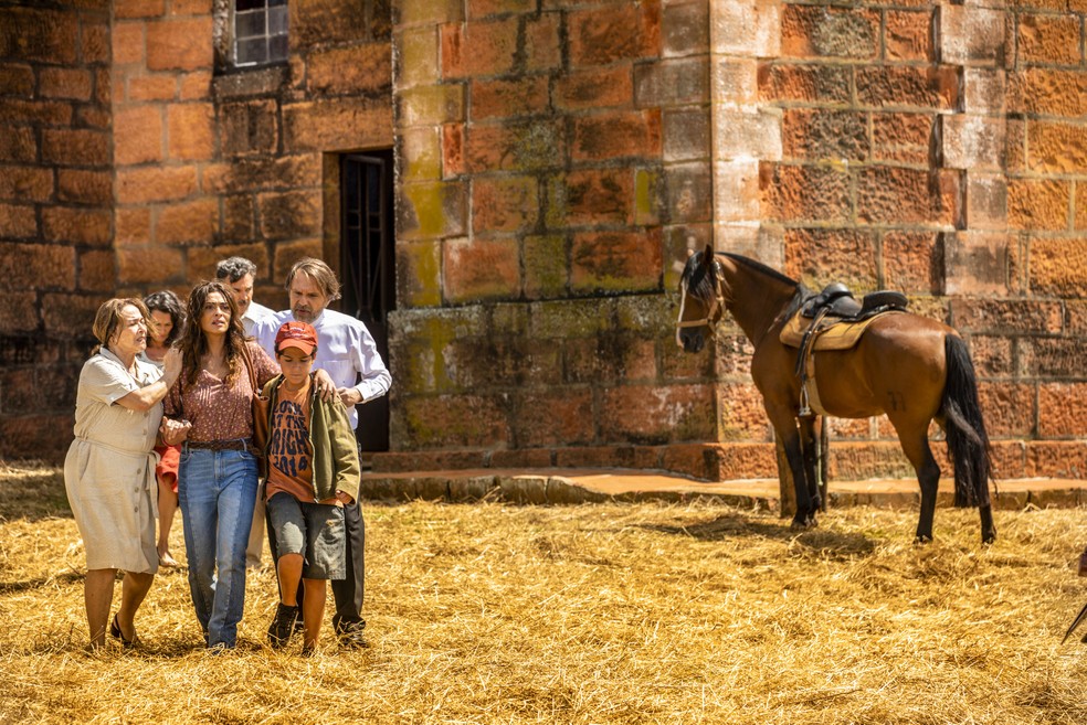 Maria da Paz foge para São Paulo em 'A Dona do Pedaço' | vem por aí | Gshow
