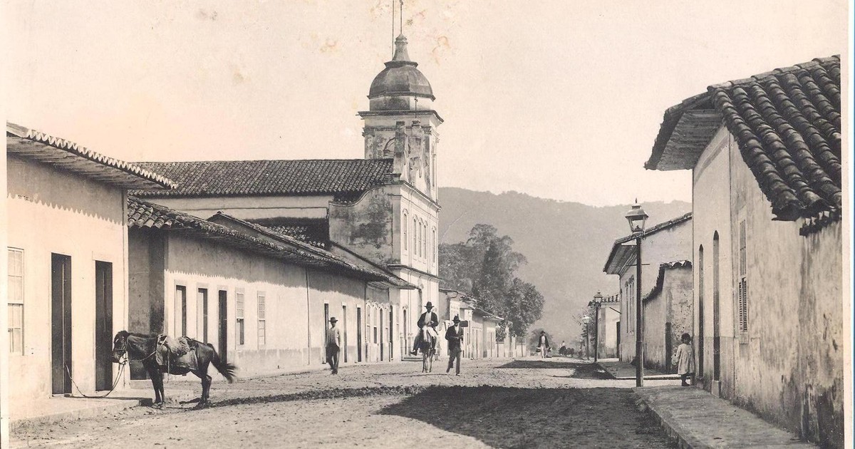 G1 - Acervo do historiador Isaac Grinberg ajuda a manter viva história ...