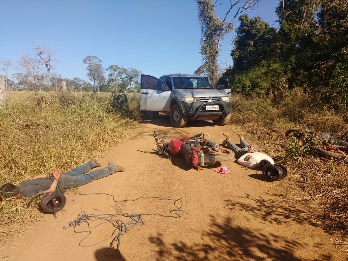 Mulher é Encontrada Morta Com As Mãos Amarradas Em Mt E Suspeitos São