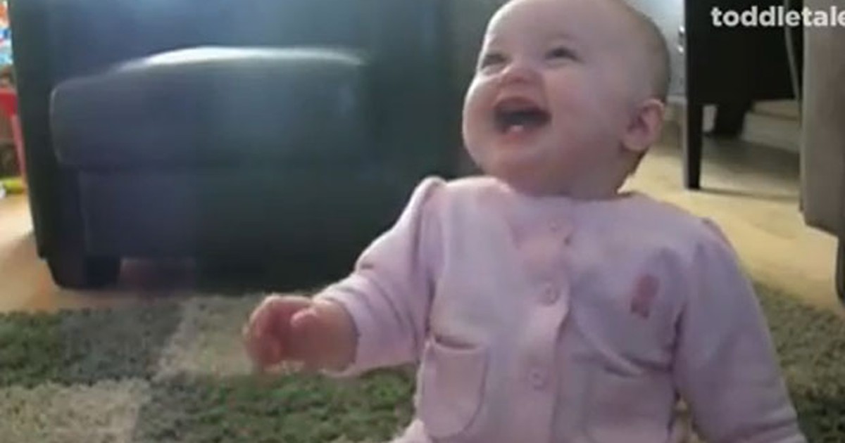 G1 - Vídeo de bebê rindo histericamente faz sucesso na internet ...