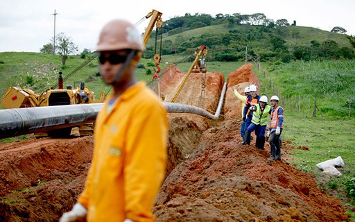 Anglo American cortará milhares de empregos diante de queda dos preços ...