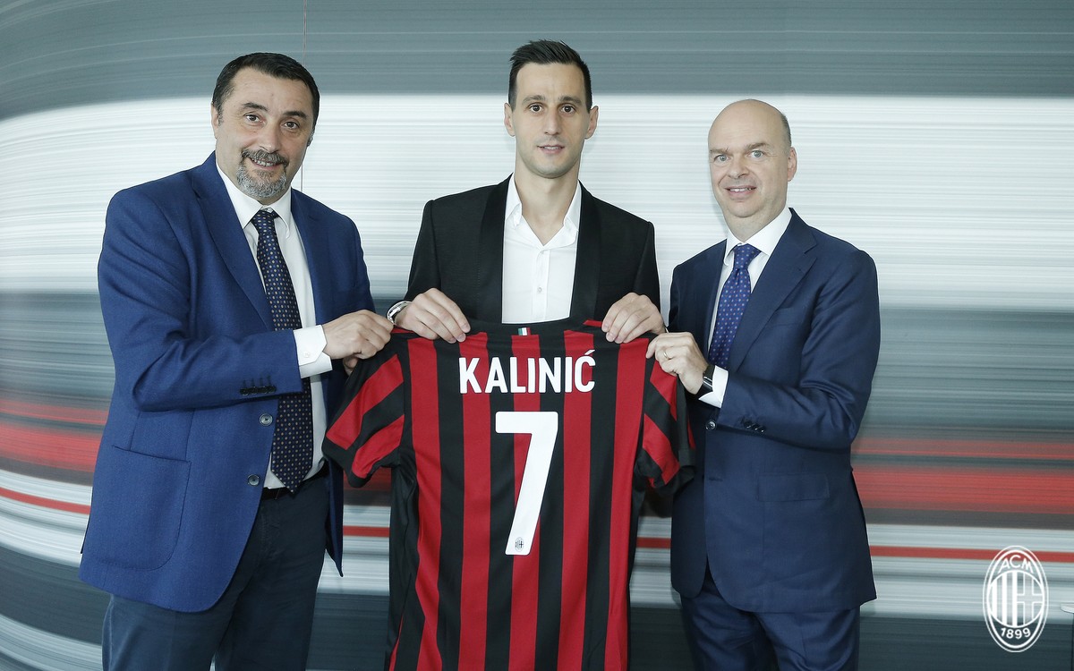 Com a 7, Kalinic deixa a Fiorentina e é mais um reforço do Milan na ...