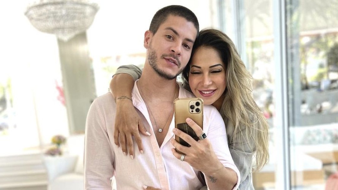 Justin Neto curte dia de piscina no Rio: "Sonhando com as coreôs ...